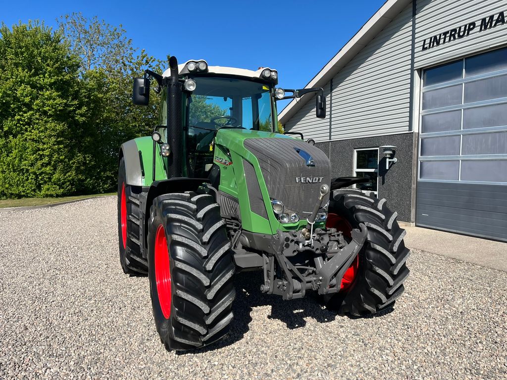 Traktorer 4 wd Fendt, 828 Profi model. Meget flot traktor med Maskinbladet