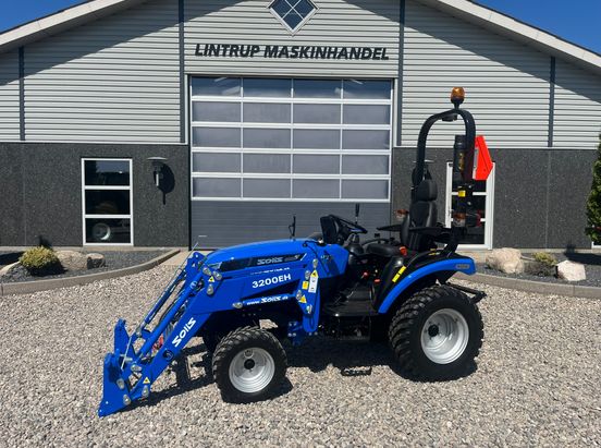 Traktorer 4 wd Solis, H26 HST Med Frontlæsser og GardenPro dæk Maskinbladet