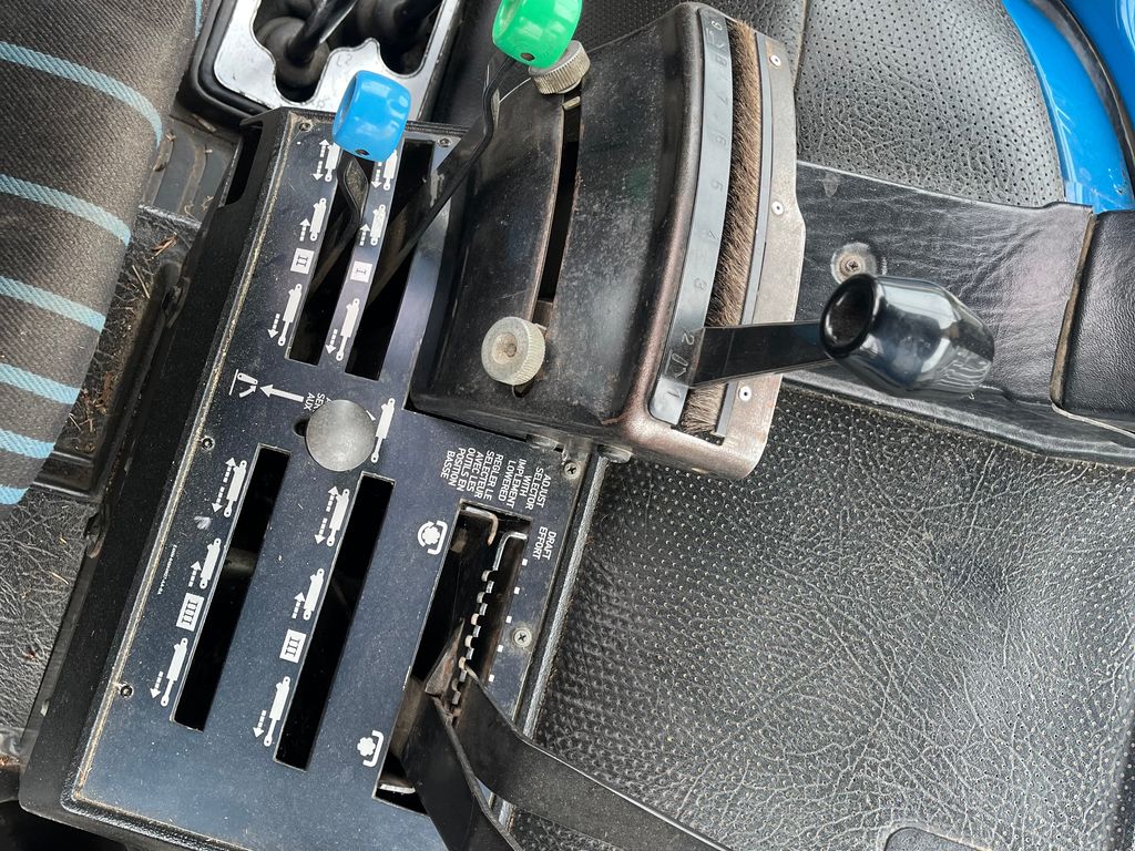 Traktorer 4 wd Ford, 6410 FORCE III Meget velholdt (1991) Maskinbladet