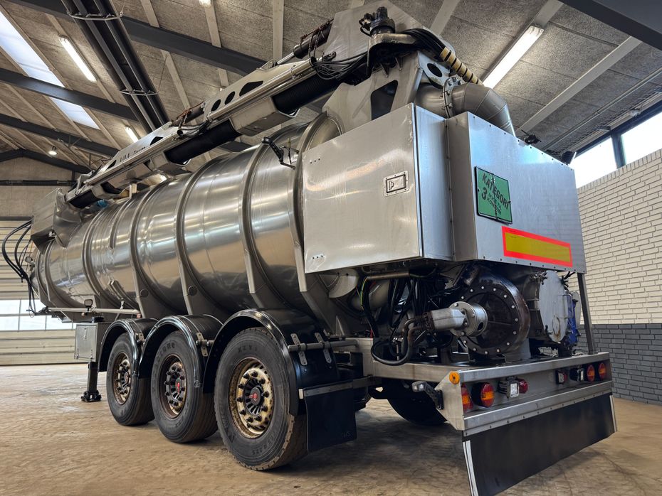 Gylletransport VM Tarm, 3 akslet Maskinbladet