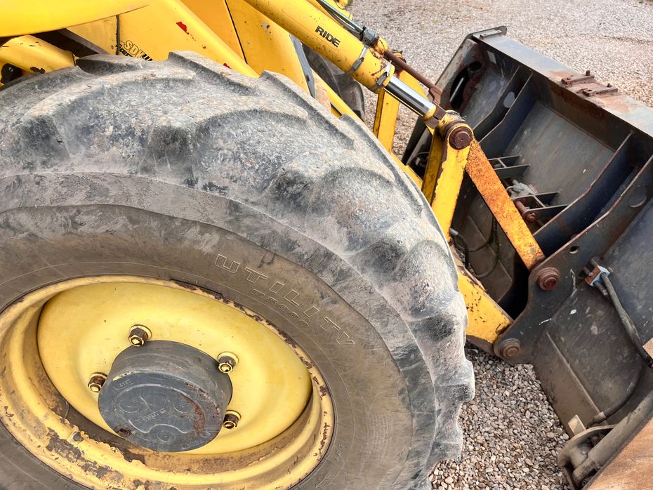 Rendegravere New Holland, LB 115 Maskinbladet