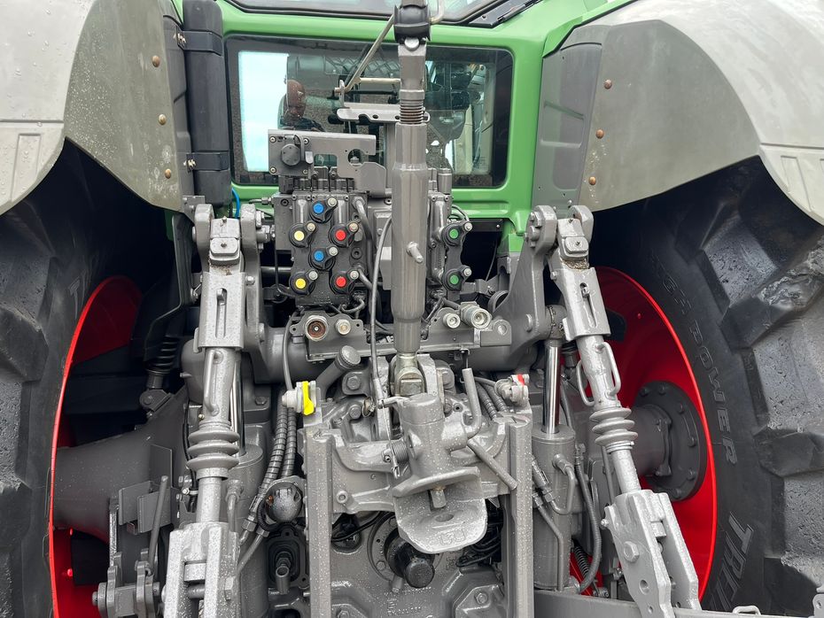 Traktorer 4 wd Fendt, 828 Profi model. Meget flot traktor med Maskinbladet