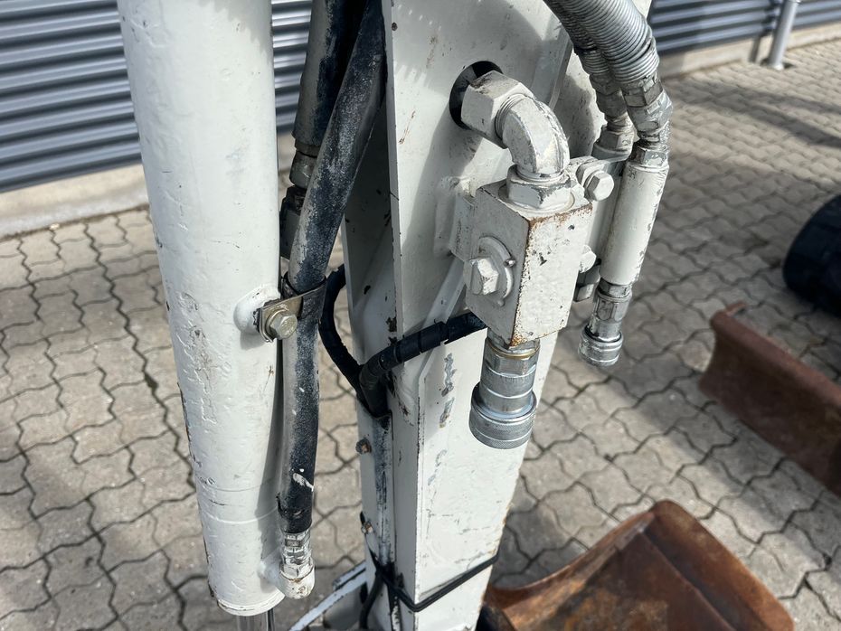 Minigravere Takeuchi, tb215r Hydraulisk skovlskift (2013) Maskinbladet