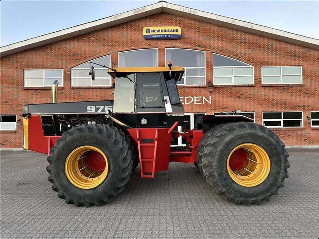 Traktorer 4 wd Versatile, 976 (1985) Maskinbladet