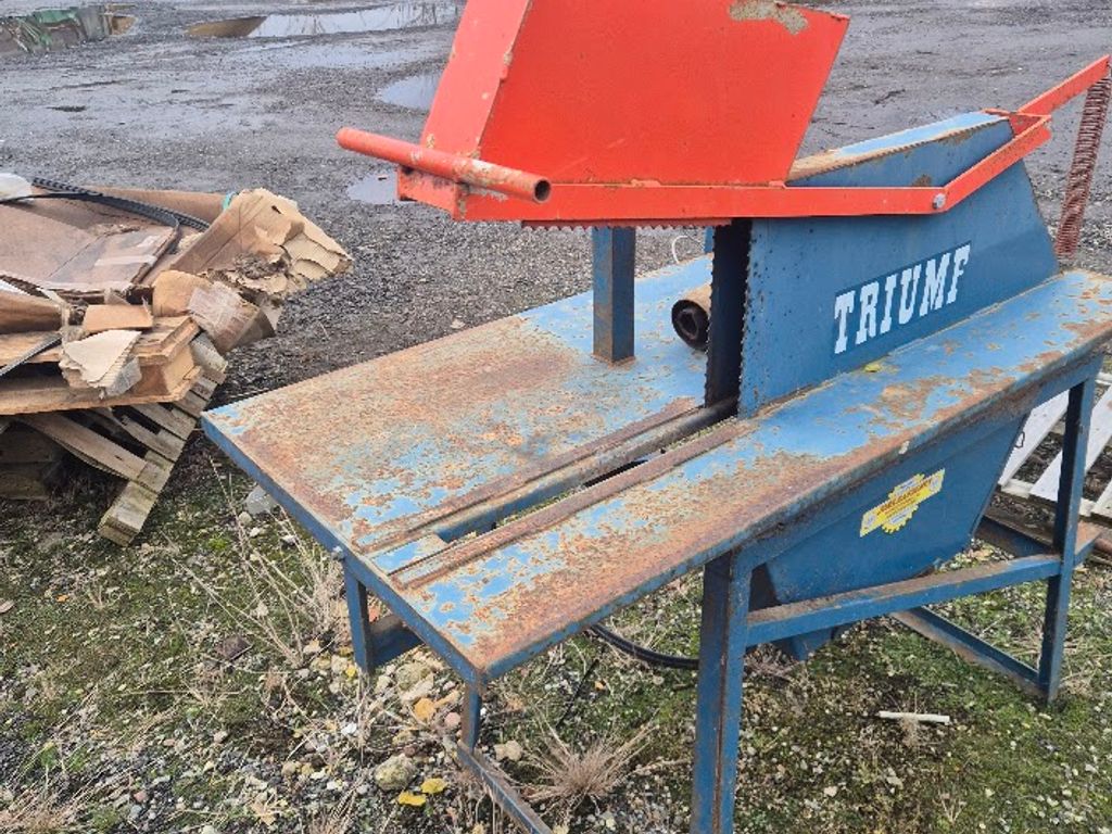 Brændesav Triumf, Rullebordssarv til Traktor type 3 (2002) Maskinbladet