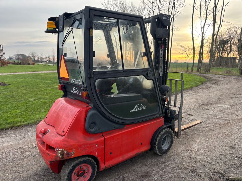 Gaffeltruck Linde, E20 (2006) Maskinbladet