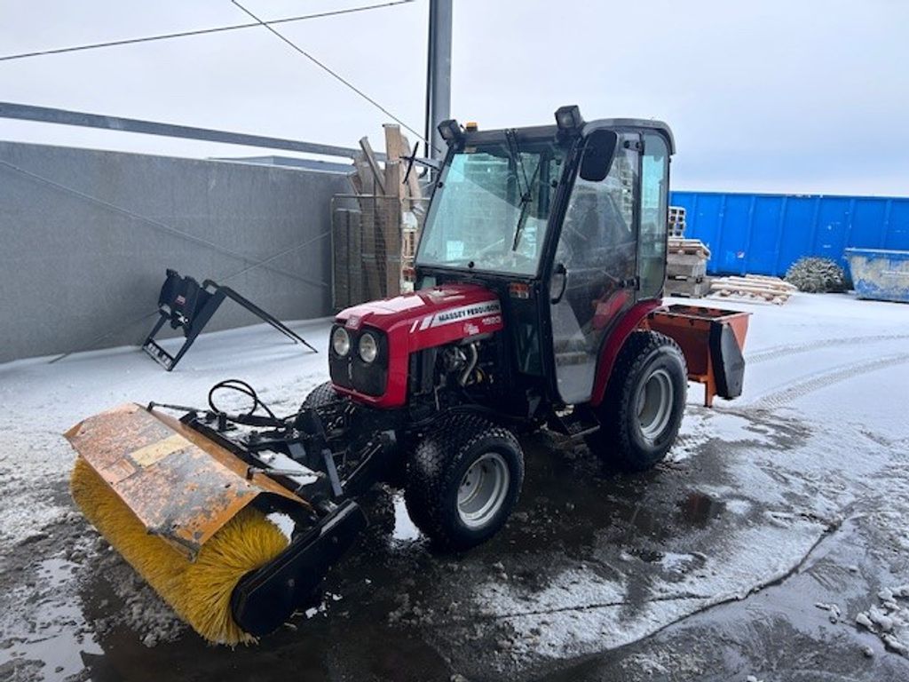 Kompakt traktorer Massey Ferguson, 1523 1523 HST (2010) Maskinbladet