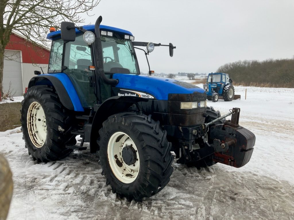 Traktorer 4 wd New Holland, TM140 (2004) | Maskinteknik