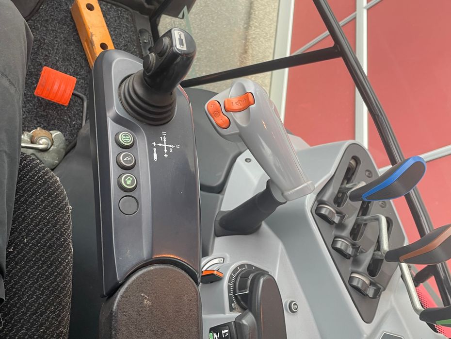 Traktorer 4 wd Valtra, A104 MH4 H4 (2019) Maskinbladet